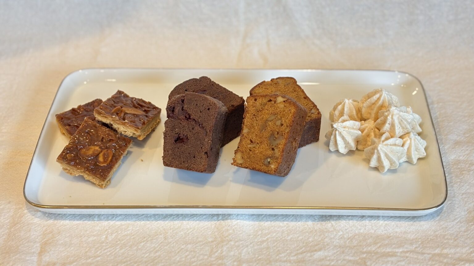 10月の製菓販売営業日のお知らせ - 日本調理技術専門学校